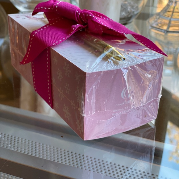 Charming Charlie | Office | Nwt Charming Charlie Notepad Pen Gift Set ...